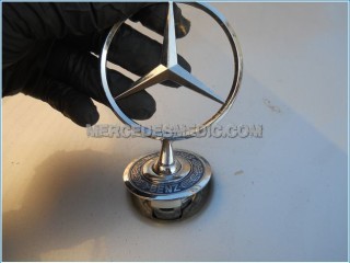 How to replace star emblem ornament Mercedes-Benz DIY with pictures ...