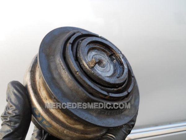 mercedes-engine-mount-how-to-replace-vibration-problem-13 – MB Medic