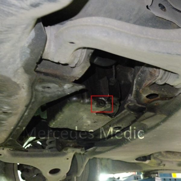 engine oil drain plug location – MB Medic