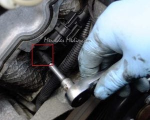 remove replace cam camshaft position sensor mb m112 m113 – MB Medic