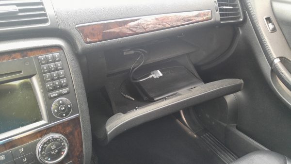 How to play music from iPhone Android in a Mercedes car – MB Medic